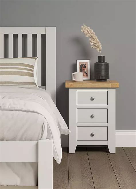 Windsor Ready Assembled 3 Drawer Bedside Cabinet Kaleidoscope