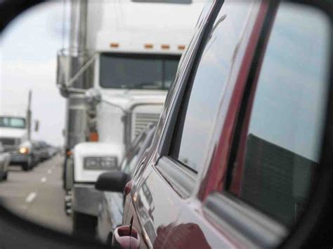 Understanding Rear End Accidents Involving Commercial Trucks In Texas