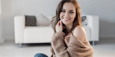 Attractiveness Isnt About Being Pretty — Its About Being Yourself Yourtango