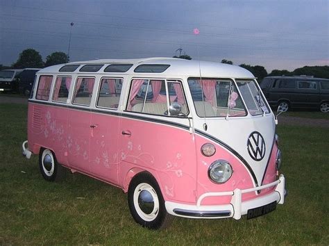 Pretty In Pink A Very Girly Splitty Beetlemania Vw Action 2005