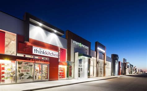 44 Best Contemporary Modern Storefront Images On Pinterest Boutique Interior Facades And