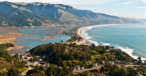 12 Gorgeous Seaside Towns In California That Are Perfect For Stress