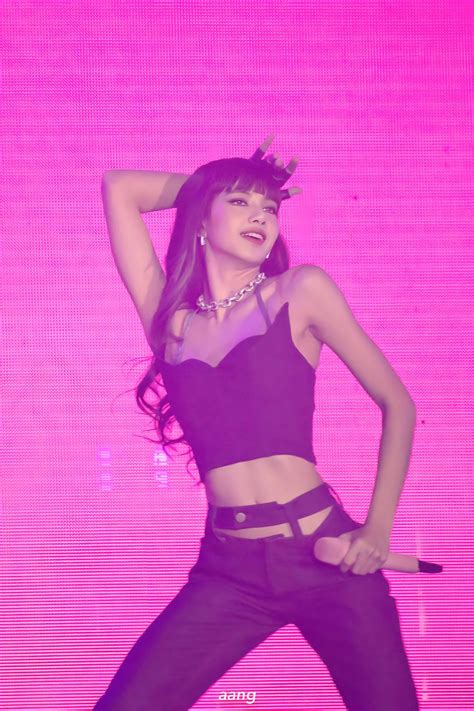 Lisa 👄 R Lalisa