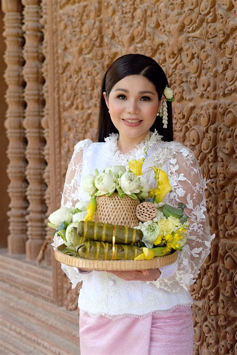 បំបែកភាពស្ងប់ស្ងាត់ មាស សុខសោភា បញ្ចេញបទថ្មីក្នុងឱកាសភ្ជុំបិណ្ឌ នគរដ្រេហ្គន