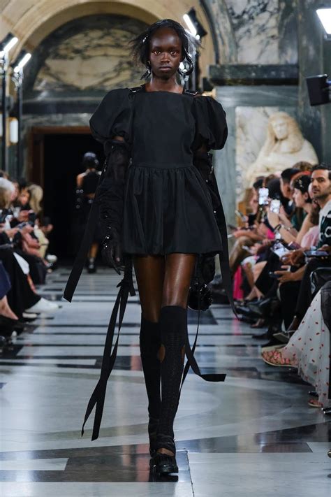Simone Rocha Spring 2023 Ready To Wear Fashion Show Cool Chic Style Fashion