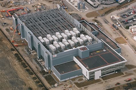 Keep It Simple And Fast Sql Azure Available In West European Region And East Asia