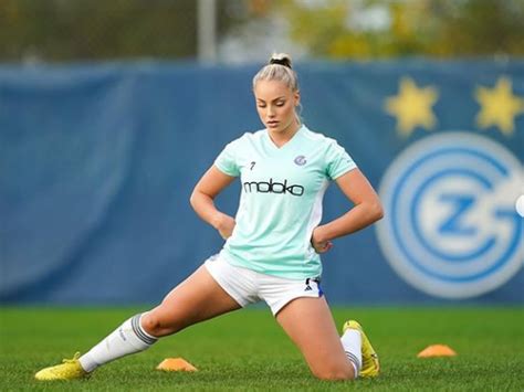 Neymar Like Nakal Pada Unggahan Pesepakbola Tercantik Di Dunia Asal Kroasia Ana Maria Markovic