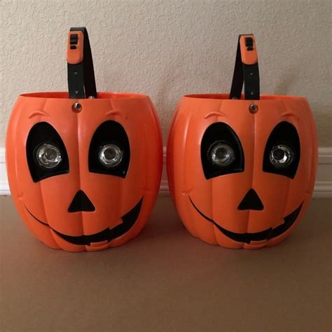 Monicore Inc Holiday 2 Vtg 998 Halloween Flashlight Eyes Pumpkin