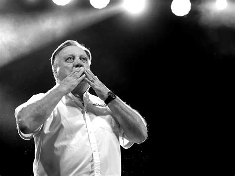 Umro Je Halid Bešlić