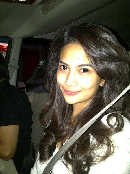 Vanessa Angel Foto Narsis Koleksi Zona Artis Lagi