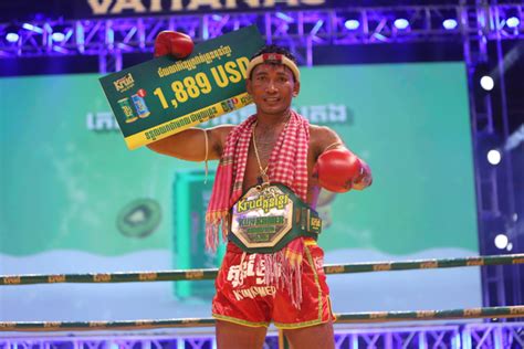 អ្ន្នកប្រដាល់លំដាប់ A របស់កម្ពុជារូបនេះបានបង្ហើបថា គាត់នឹងចូលនិវត្តន៍ឈប់វាយភ្លាម