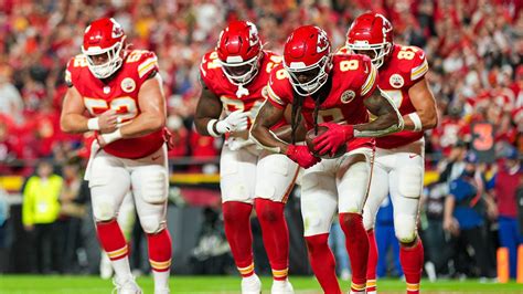 Chiefs Score Game Winning Touchdown In Overtime To Beat Buccaneers