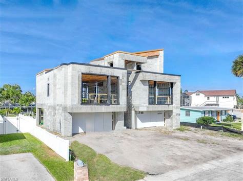 Catherine Backus Real Estate Agent Compass