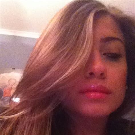 Flora Capasso Capassoflora Twitter