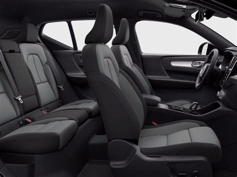 2026 Volvo Xc40 B5 Awd Core Dark 13331964 Capitol Motors