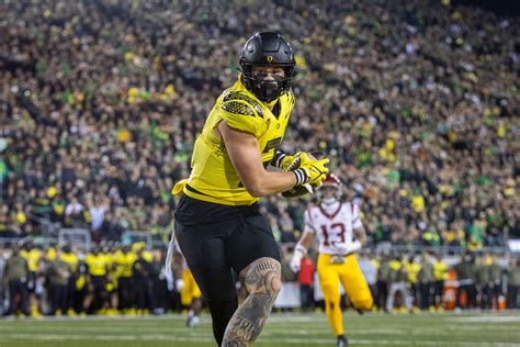 No 6 Oregon Ducks Football Vs Usc Trojans Nov 11 2023