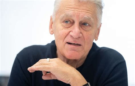 Rainhard Fendrich Wird 70 Ich Wollte Nicht Mehr Arm Sein