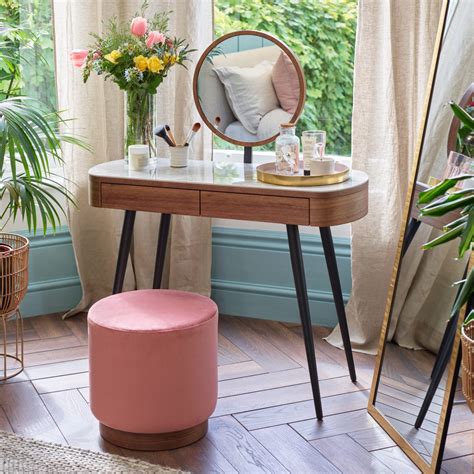 Compact Dressing Table Ideas Stylish Solutions For Small Spaces