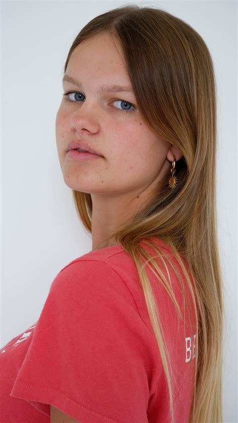 Coco May S Instagram Twitter Facebook On IDCrawl