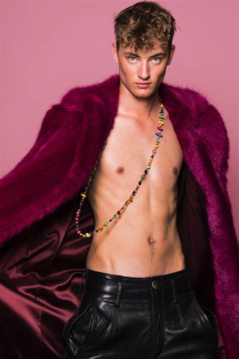 Finalist Nathan De Schepper Photo Mannequin And Model