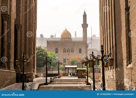 Las Grandes Mezquitas De Sultan Hassan Y Del Al Rifai En El Cairo