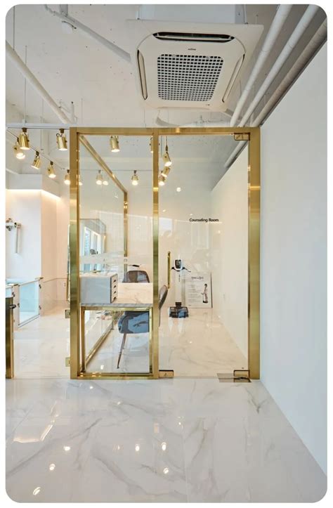 프리미엄 Pt샵 하남 미사 헬스장인테리어 공간을 이해하는 작업 사무실인테리어 디자인 공사 비용견적 플랫폼 Home Room Divider Home Decor