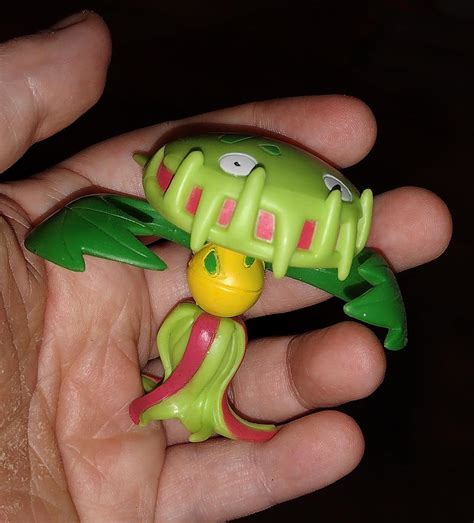 Chomp Chomp By Mr Scarlet Nokitsune On Deviantart