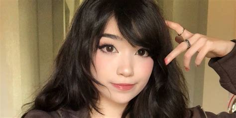 Emiru Returns To Twitch