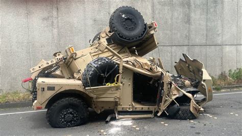 Military Jltv Crashes Epically In Seattle Area Backfire News