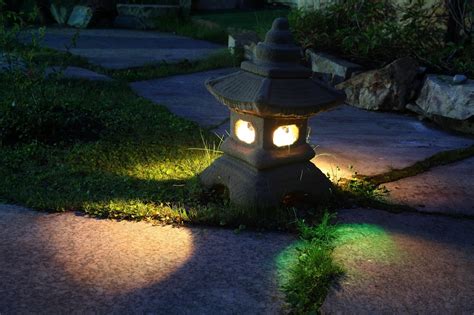 Освещение в саду/Lighting in the garden | Фото