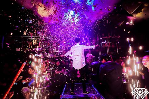 1 Club Lúc 1h Sáng Ko Những Ko đc Trả Công Mà Còn Mất Tiền động Lực