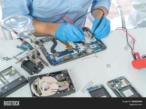 Computer Hardware Engineer Lab