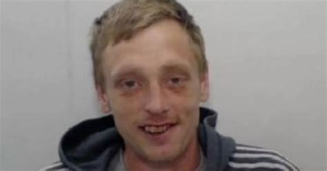 Gang Busted By Airport Officers After Usa Criminal Conspiracy