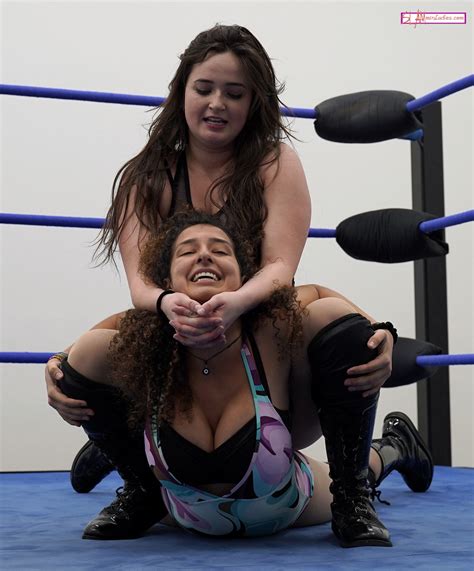 SLAMpeg 4468: Elizabeth vs Sofia Castillo