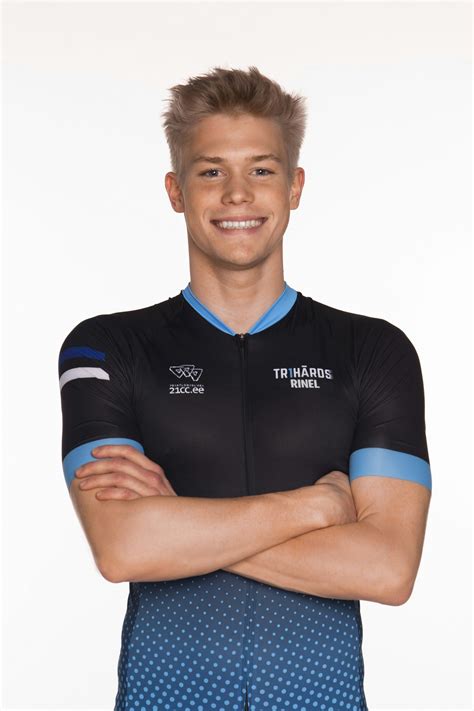 Rinel Pius Est • World Triathlon