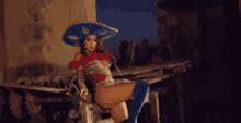 Latina Booty  S Tenor