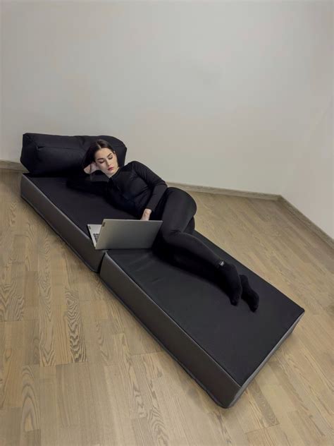 Безкаркасний диван з поролону бескаркасный диван пуф мебель кресло