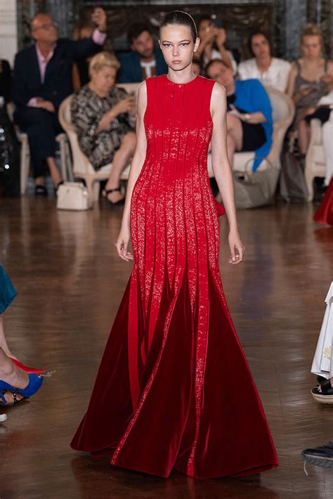 Valentino Haute Couture Fall 2018 Cool Chic Style Fashion