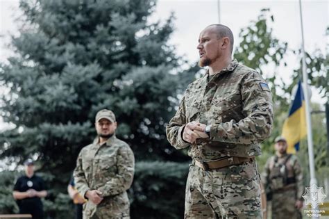 Патрульні “Хижаки” що виконують бойові завдання на війні отримали нагороди Патрульна поліція