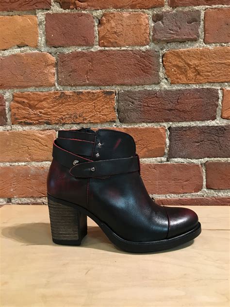 Bos & Co - the Urban Shoe Myth