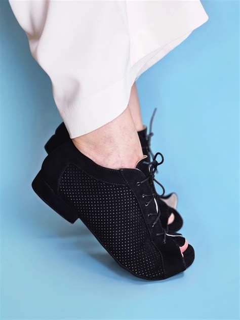 Barefoot Gloria Black Suede 2 Cm Heel Barefoot Gloria Black Suede 2 Cm Heel