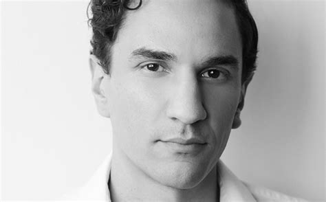 Antoine Yared Centre Du Théâtre Daujourdhui