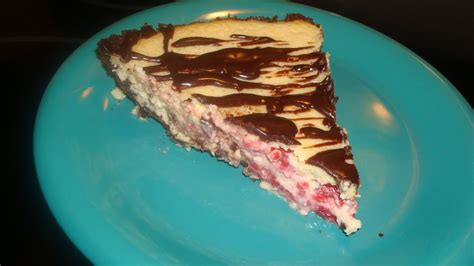 Raspberry Cream Cheese Pie