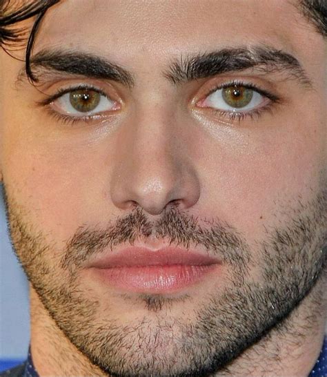 Matthew Daddario Лицо Мужчины Папы