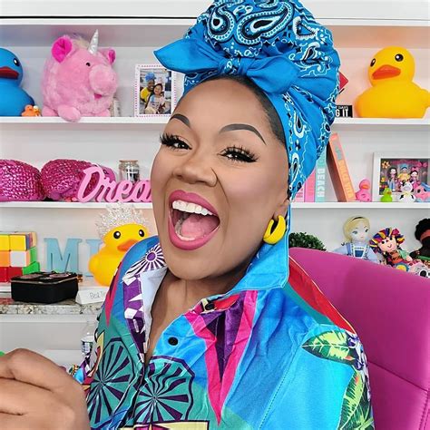 Amazing Vocal Coach Sings Vocal Exercise Duet Join My Singing Class