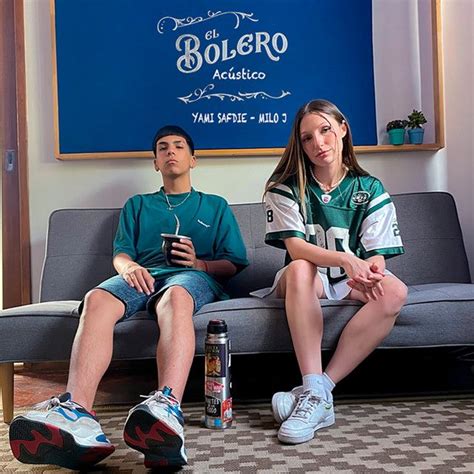 El Bolero Acústico Single By Yami Safdie Spotify Bolero Famosos Divertidos Álbumes