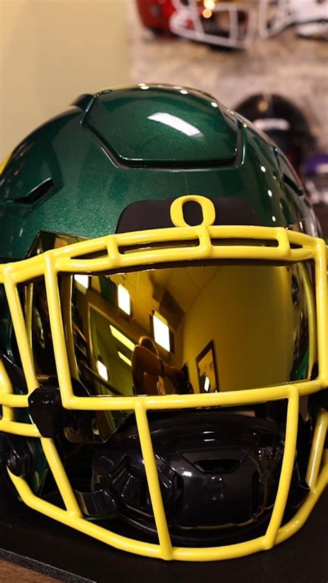 110 The Heads Up Show Ideas Football Helmets Green Gridiron Helmet