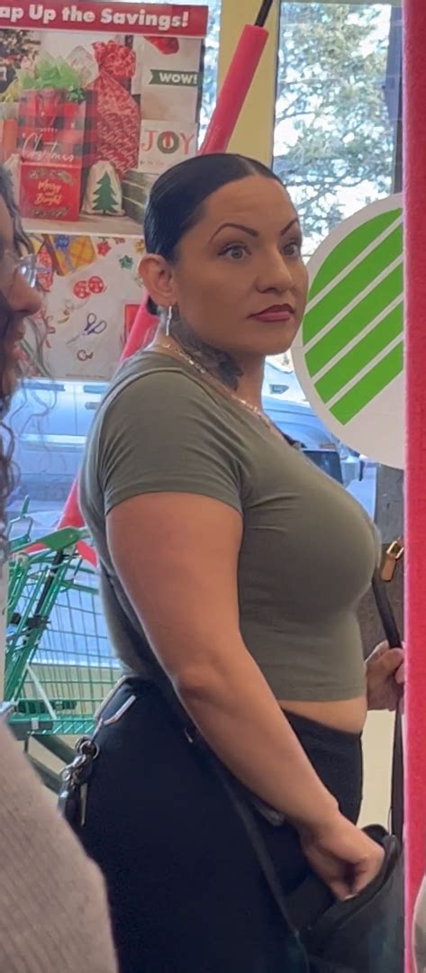 Return Post Same Milf Diffrent Day Tight Jeans Forum