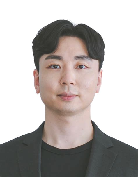 Kay Hwang Medium