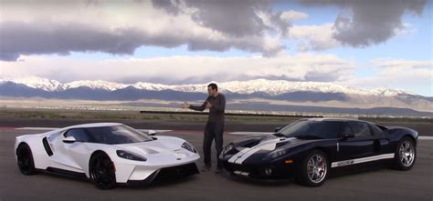 2017 Ford Gt Vs 2005 Ford Gt Is An American Supercar Evolution Comparison Autoevolution